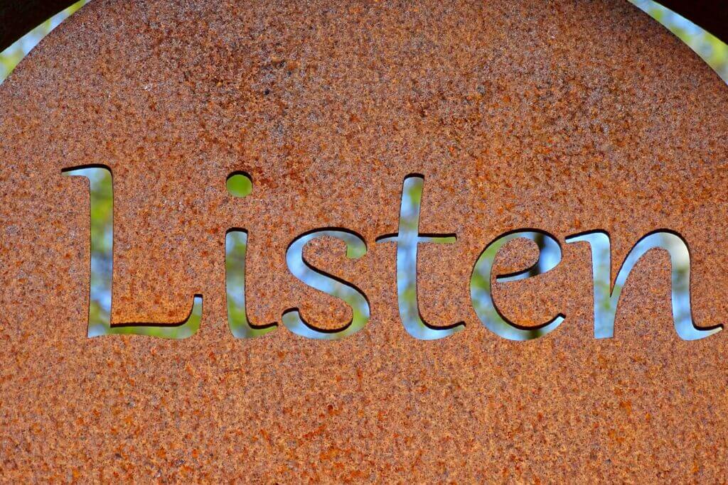 10 reasons to increase your leadership listening skills